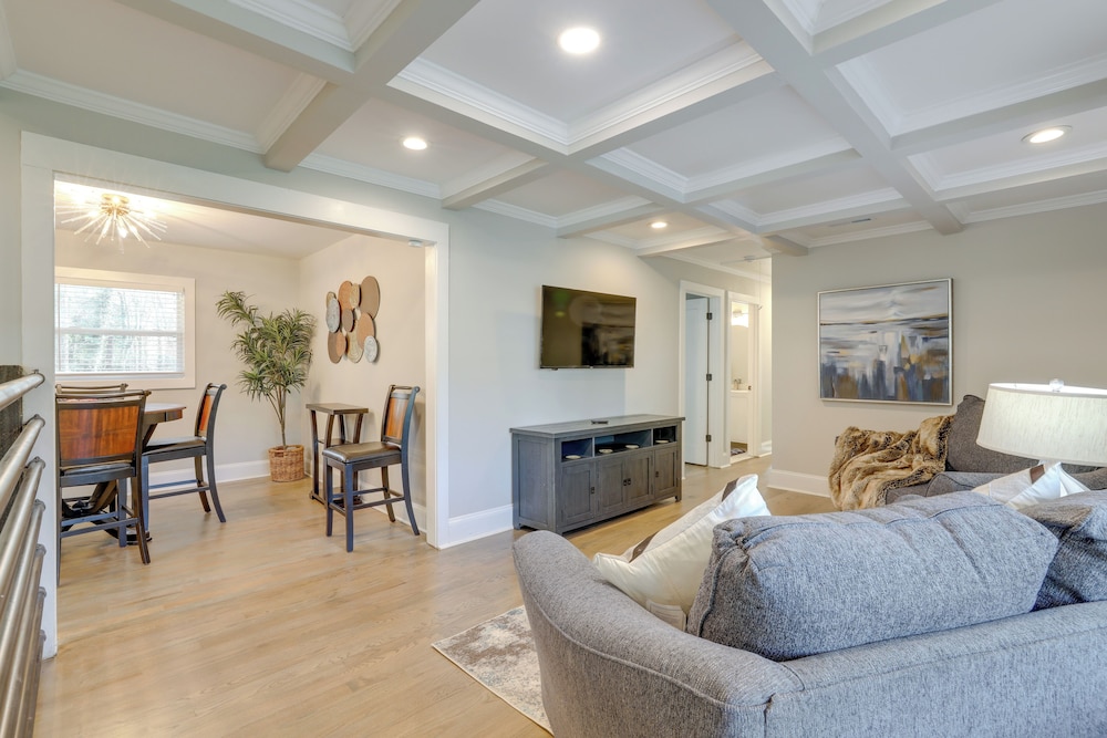 Pet-friendly Decatur Home ~ 8 Mi To Downtown Atl! - Atlanta, GA