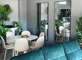Apartamento superior, vista para o mar | Opções para refeição no quarto