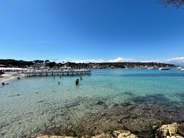 Perto da praia, bares na praia 