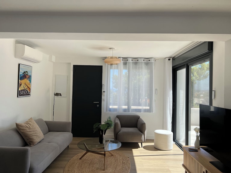 Splendide Villa Classée 5*, Piscine Chauffée, Vue Mer, 850m De La Plage Capelan - Sanary-sur-Mer