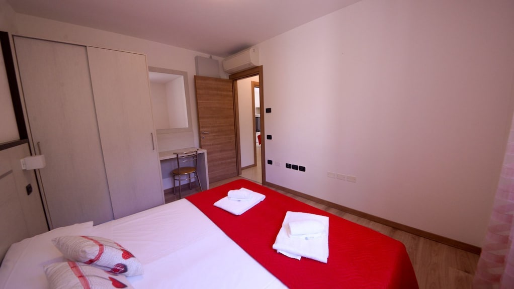 Two-bedroom Apartment With Garden - Arco