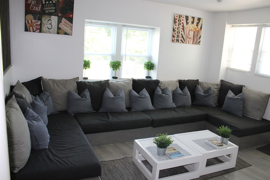 Large 5bedroom House Neptune/asbury/bradley Area - Asbury Park, NJ