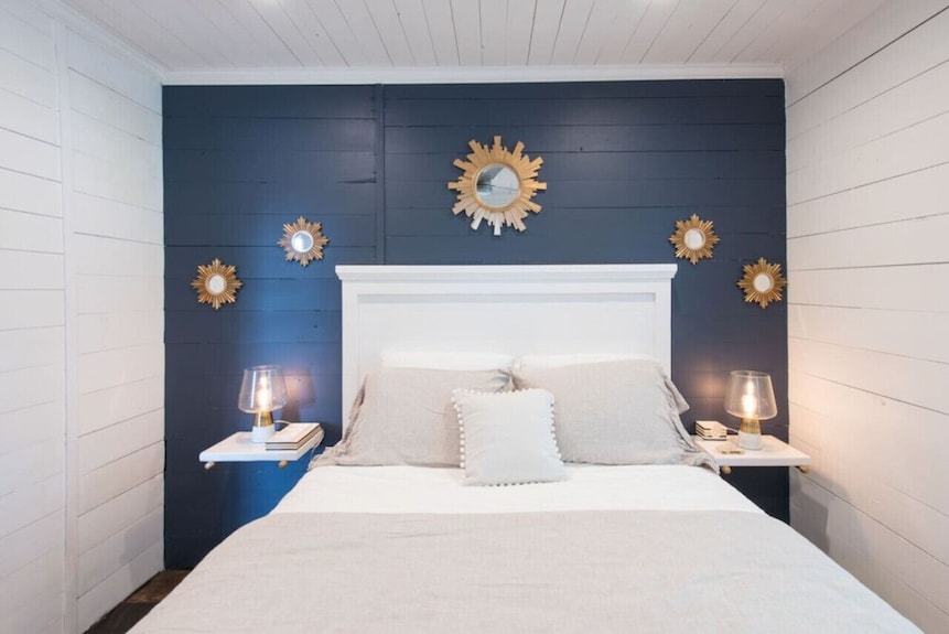 Authentic 1940's Renovated Folly Cottage! - Folly Beach, SC