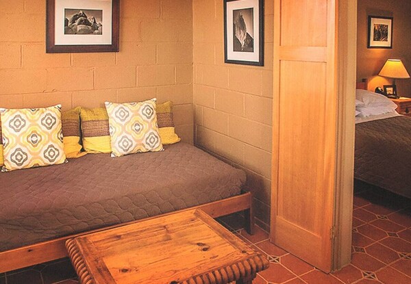Suite 3 - The Sonoran Traveler - Joshua Tree National Park