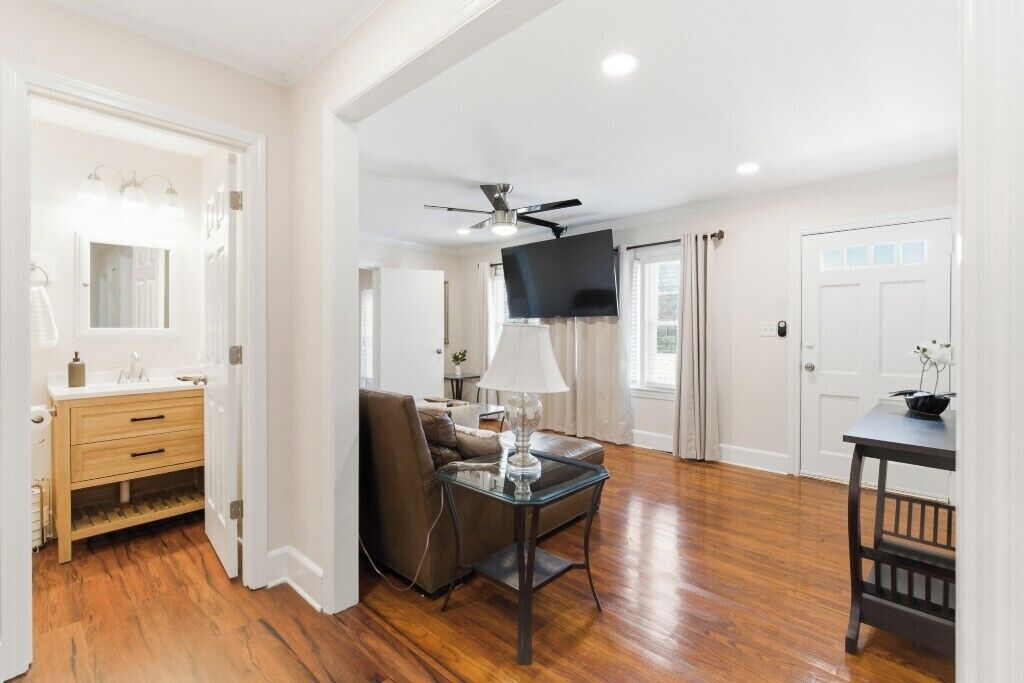 Spacious Private Retreat Near Greensboro & Durham! - Graham-Mebane Lake