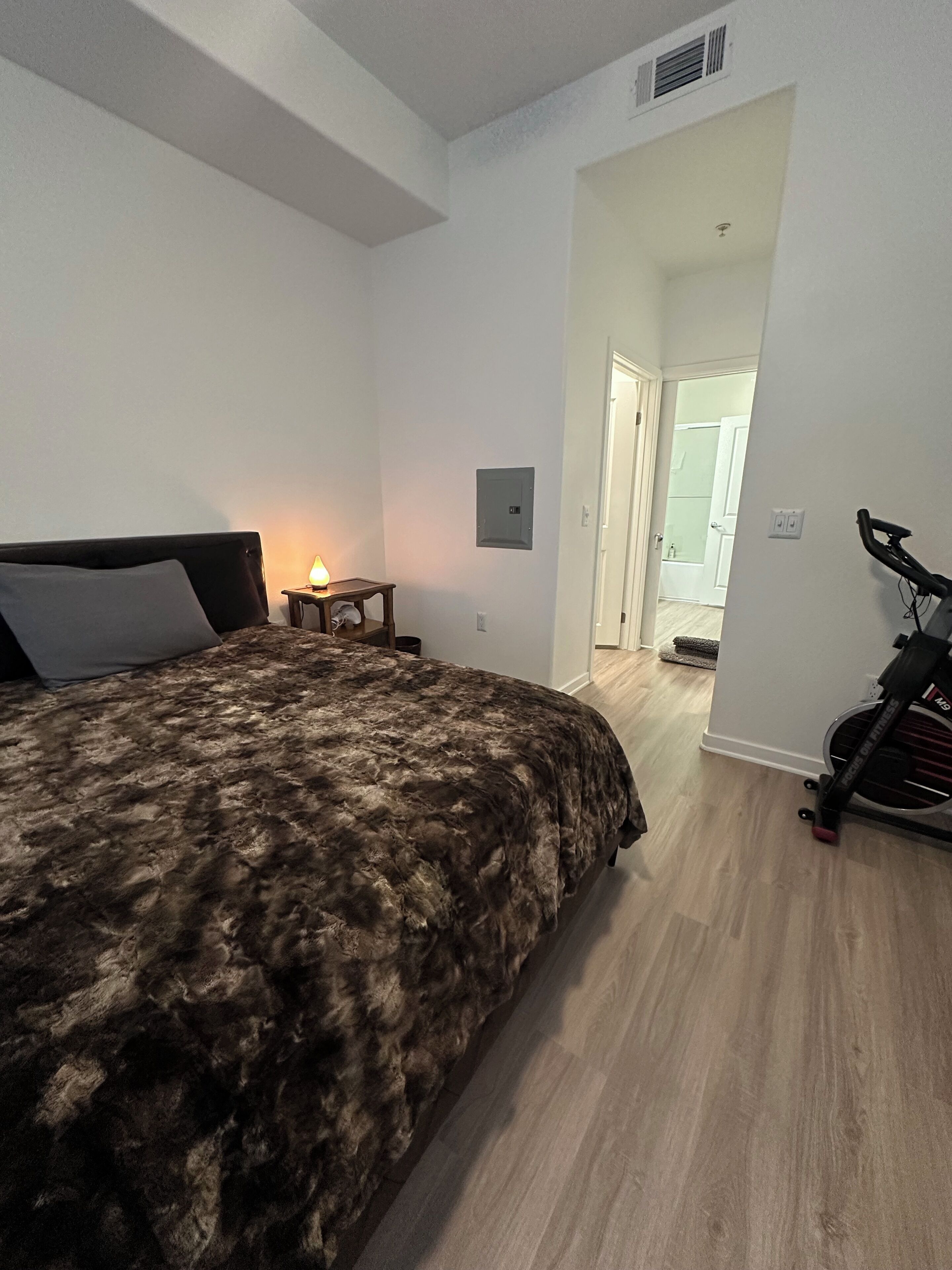 Luxury 1 Bd Private Apartment - Irvine, CA