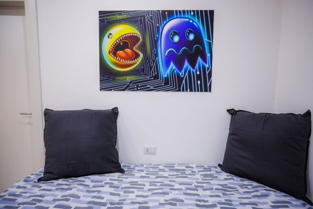 Pac Man Apartment By Dimorra - Naples | Vrbo