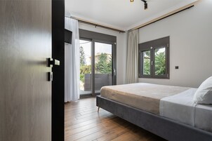 Casa Familiar, 2 quartos, cozinha, no rés do chão | 2 quartos, cofre no quarto, cortinas/cortinados opacos