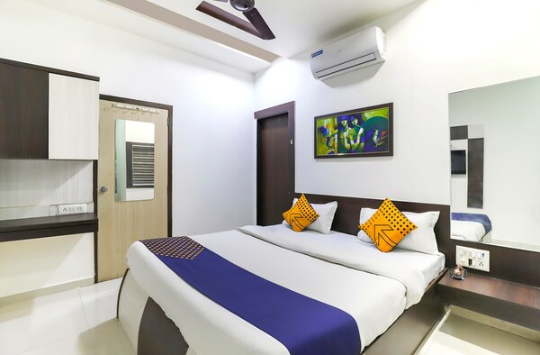 Hotel Atithi - Opposite Shreeji Hospital - Rajkot