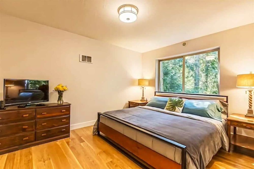 Mystic Grove Peaceful Retreat In The Woods - Sequim, WA