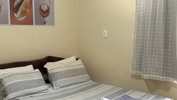 Wi-fi grátis, roupa de cama fornecida