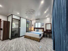 Quarto Duplo Básico, varanda, vista para a montanha | Roupa de alta qualidade, camas de colchão pillowtop, minibar grátis 