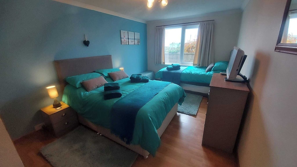 Beachfront cottage on the Moray coast, Sunsets, Wildlife, Northern ...