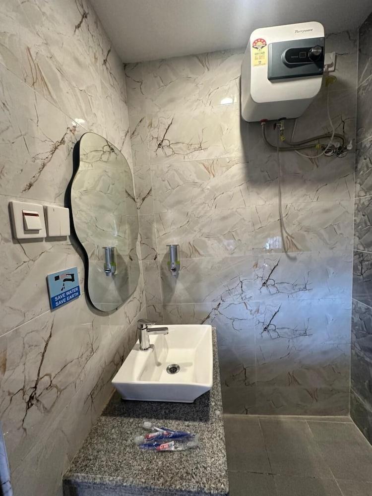 Mattikhan Mountain View Resort - Pokhara