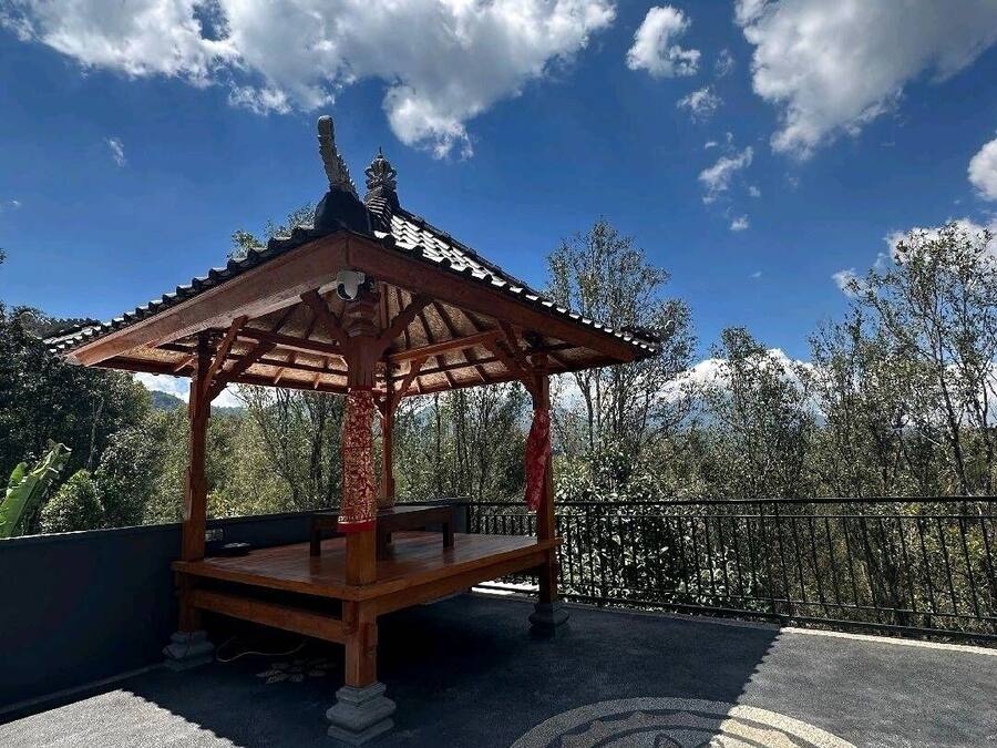 Fachada da propriedade