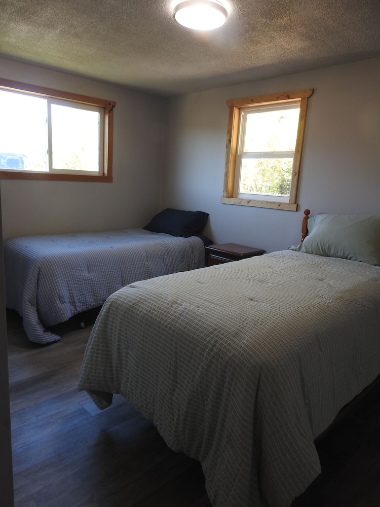 Charming 3-bedroom house on Shell Lake! Right off the ATV / Snowmobile ...