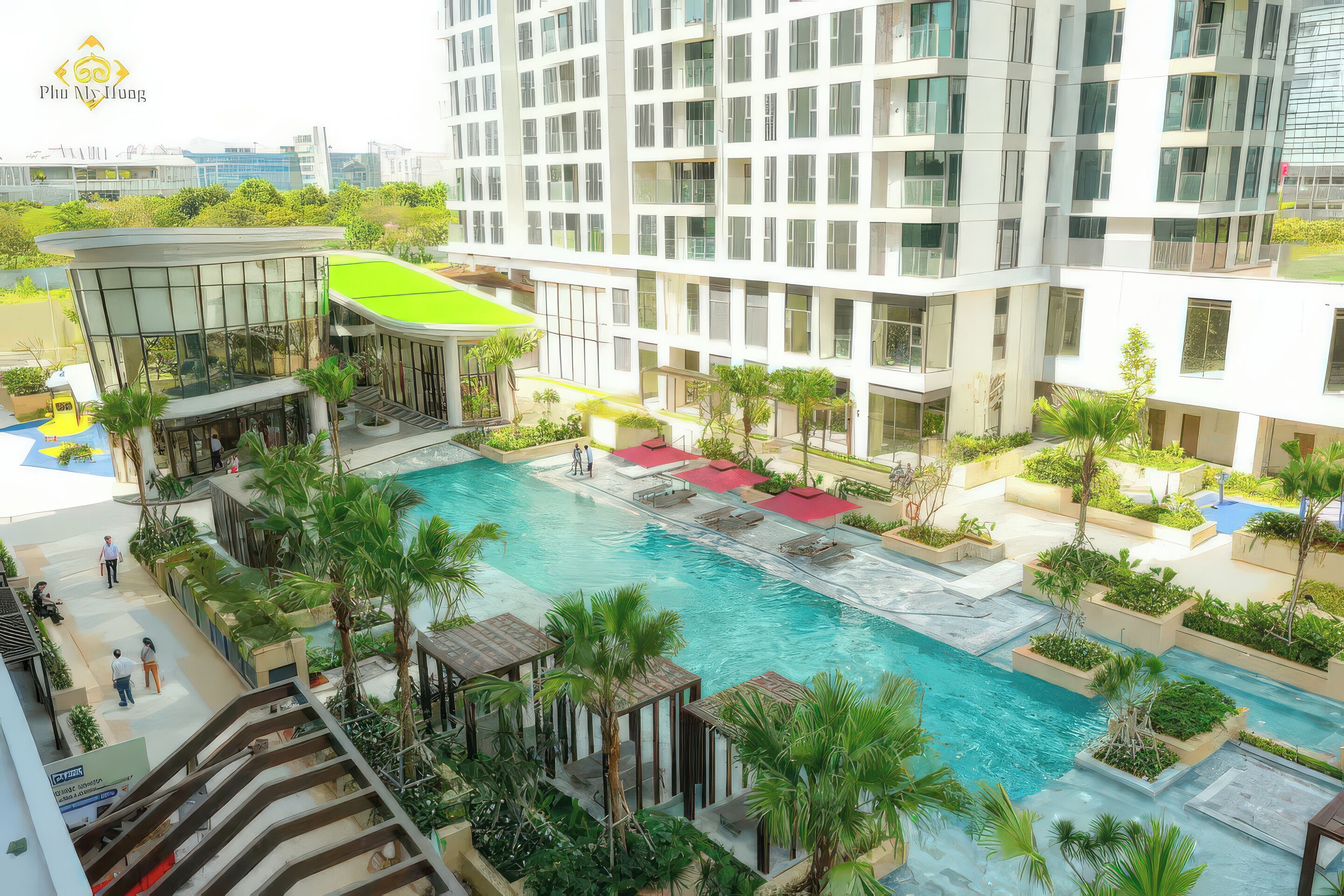 Um hotel moderno com piscina no terraço, vegetação exuberante e área de lounge com paredes de vidro.