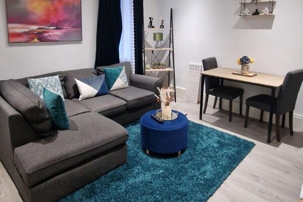 Strood Home-sleeps 6-great For Groups & Families - Chatham