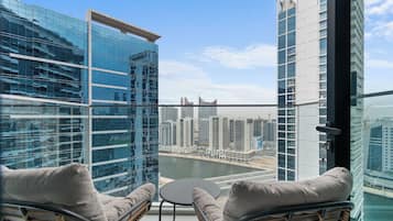 Estúdio Deluxe, varanda, vista para o canal | Varanda