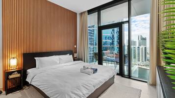 Estúdio Deluxe, varanda, vista para o canal | Ferro/tábua de engomar, Wi-fi grátis