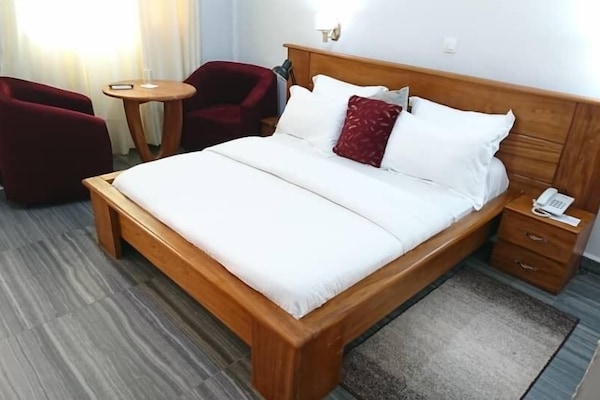 Quarto Duplo Superior, varanda, vista para a praia | Ferro/tábua de engomar, Wi-fi grátis