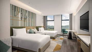 Roupas de cama premium, frigobar, cofres nos quartos
