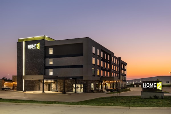 Home2 Suites By Hilton Altoona Des Moines - Altoona, IA