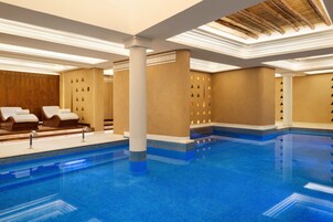 Piscina interior 