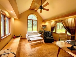 Casa Executiva, várias camas | Sala de estar