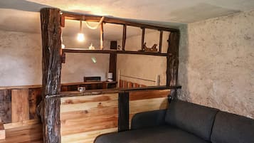 Casa, 1 quarto, vista para a montanha, junto à montanha | Sala de estar | Televisor