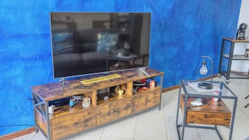 Apartamento, 1 quarto, para não fumantes (Luna) | Área de estar | TV de tela plana