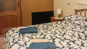 Apartamento, 2 quartos, cozinha | 2 quartos, ferro/tábua de engomar, Wi-fi grátis