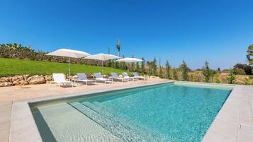 Piscina exterior sazonal