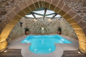 Piscina externa sazonal