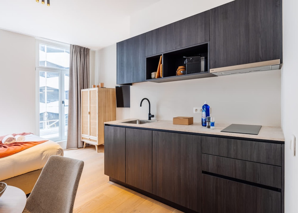 Modern Renovated Studio In The Vibrant Heart Of Ghent - Gante