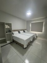 Roupas de cama antialérgicas, Wi-Fi de cortesia, roupa de cama