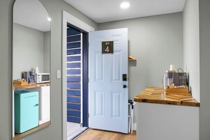 Quarto Duplo Comfort, 2 camas queen-size, não fumadores, aceitam-se animais de estimação | Cortinas/cortinados opacos, Wi-fi grátis