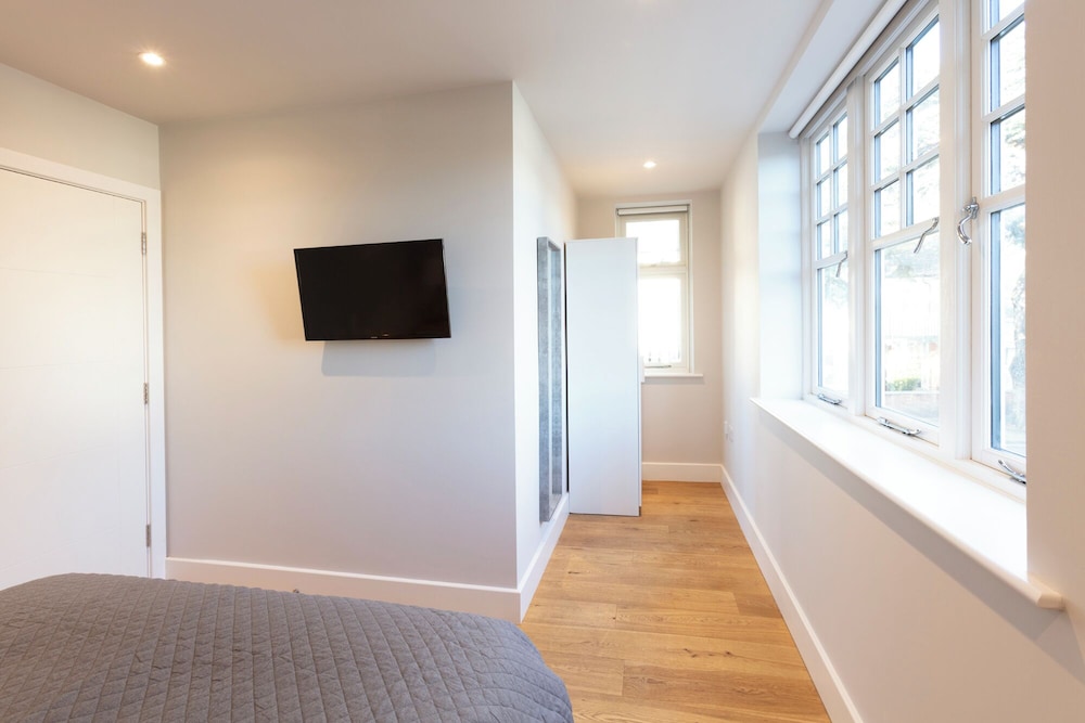 Hampden Apartments - The Anne - Slough