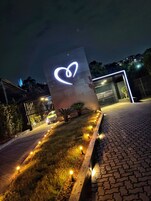 Fachada da propriedade