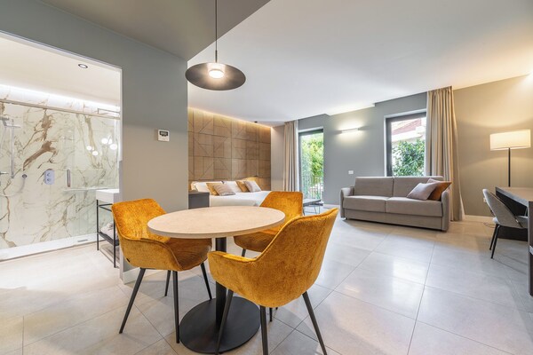 Karalin Sonnino Suites - Cagliari