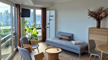 Estúdio Deluxe, vista para o mar | 1 quarto, cofre no quarto