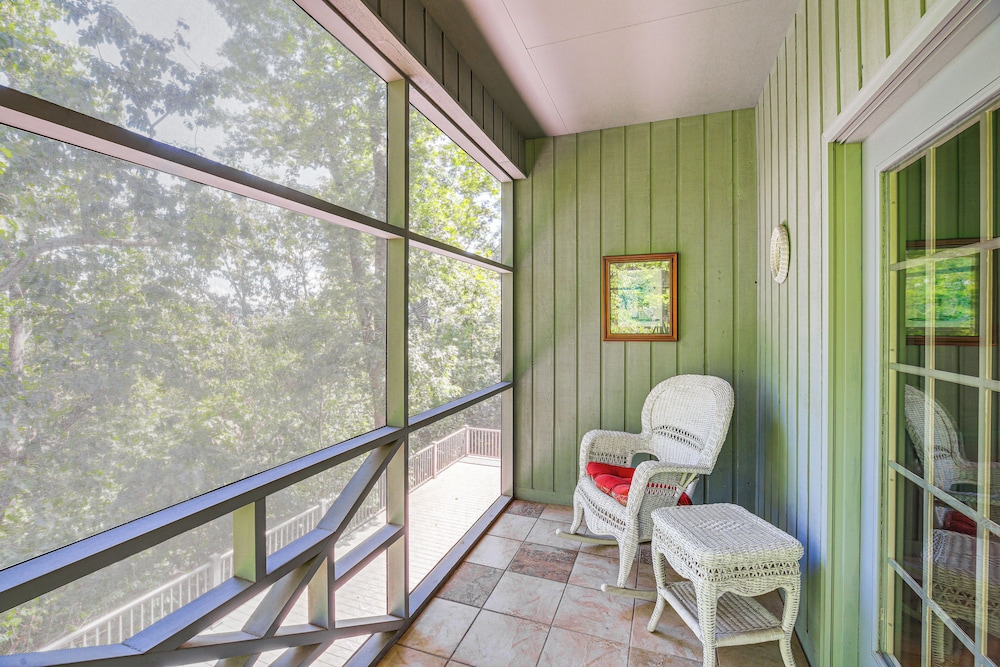 Spacious Home W/ Hiking Trail Access In Bristol! - Bristol, TN