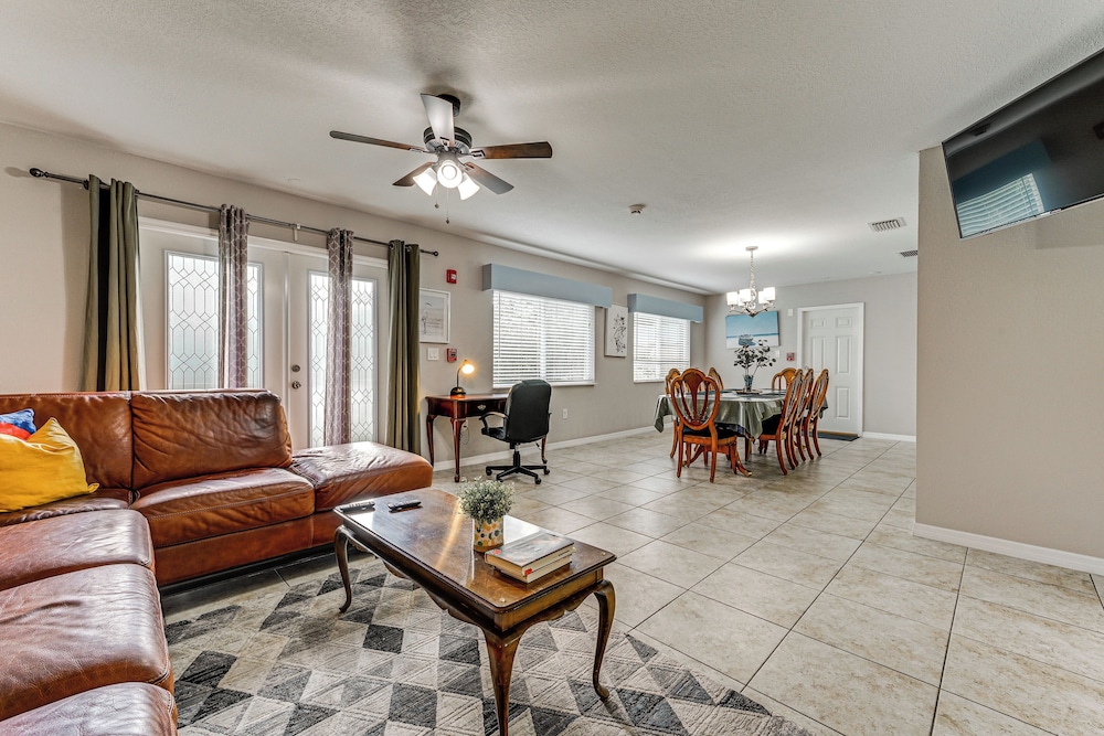 Lutz Home ~ 14 Mi To Downtown Tampa - Tampa, FL