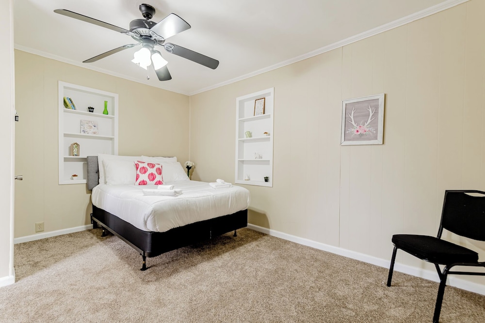 Adorable On Taylor Both Units - Lexington, SC