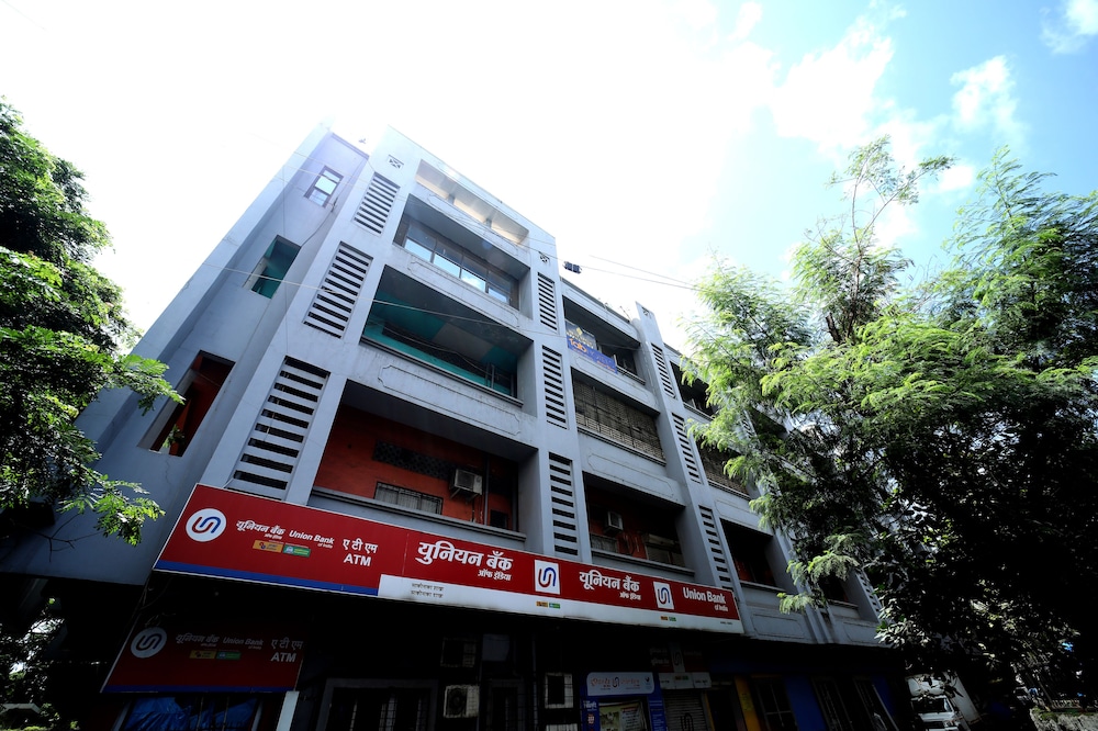 Nest Stays Hostel - Mumbai