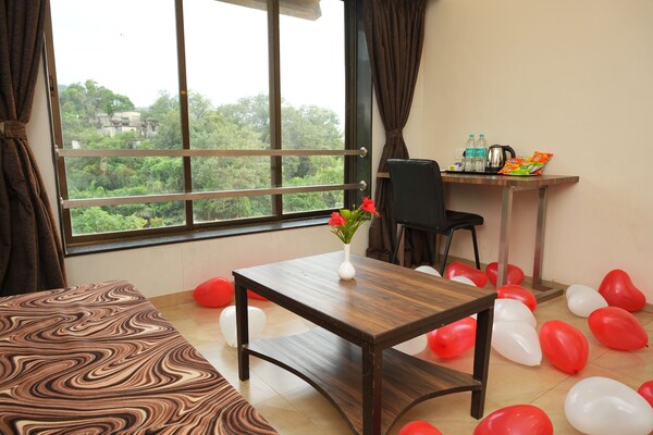 Hotel Lalit Inn Lonavala - Lonavla