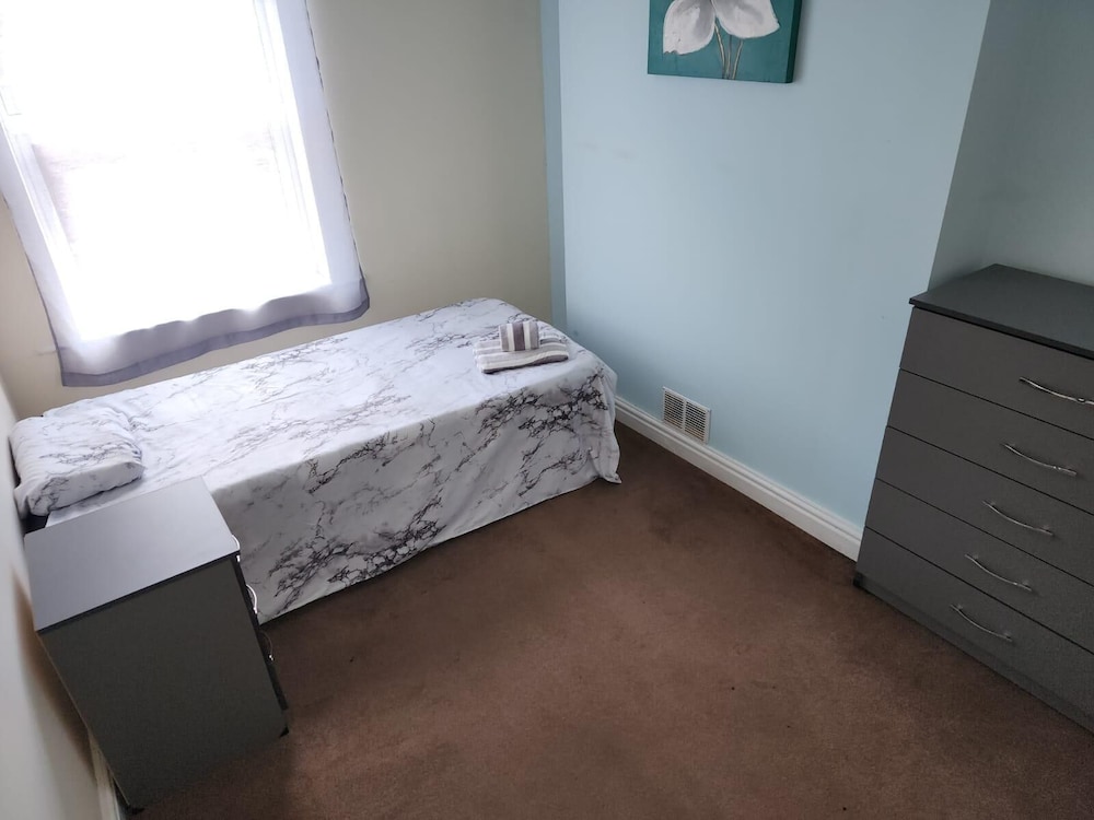 Hartshill Home Sweet Home - Stoke-on-Trent
