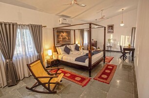 Quarto superluxo, 1 cama King, vista para o resort | 1 quarto, cofres nos quartos, individualmente decorados