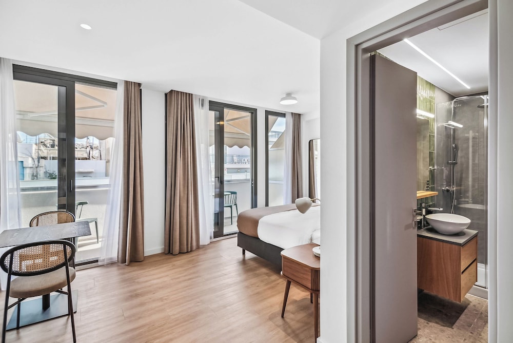 Limehome Piraeus Olive - Пирей