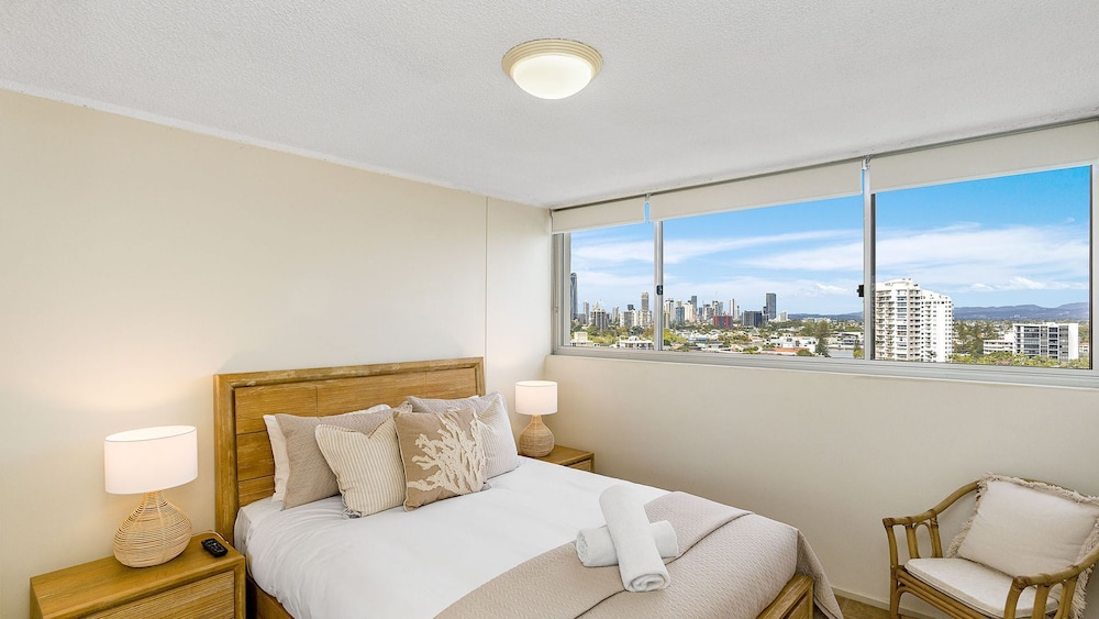 Panorama - Overlooking The Nerang River And Surfers Paradise - Surfers Paradise